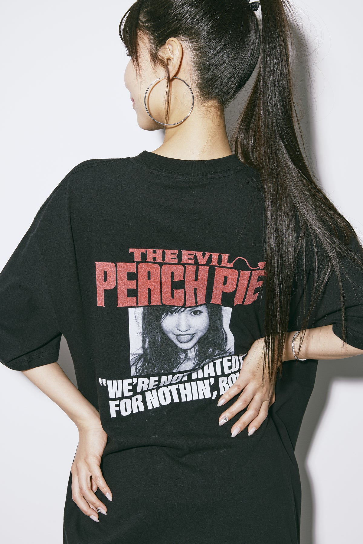 【SAKURA MOMO】 THE EVIL PEACH PIE TEE | fempass beV
